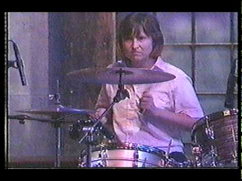 Best Female Drummers: An Essential Top 25 Countdown