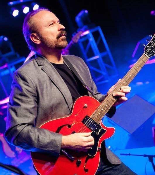 Daryl Stuermer Creates New Genesis Experience - uDiscover