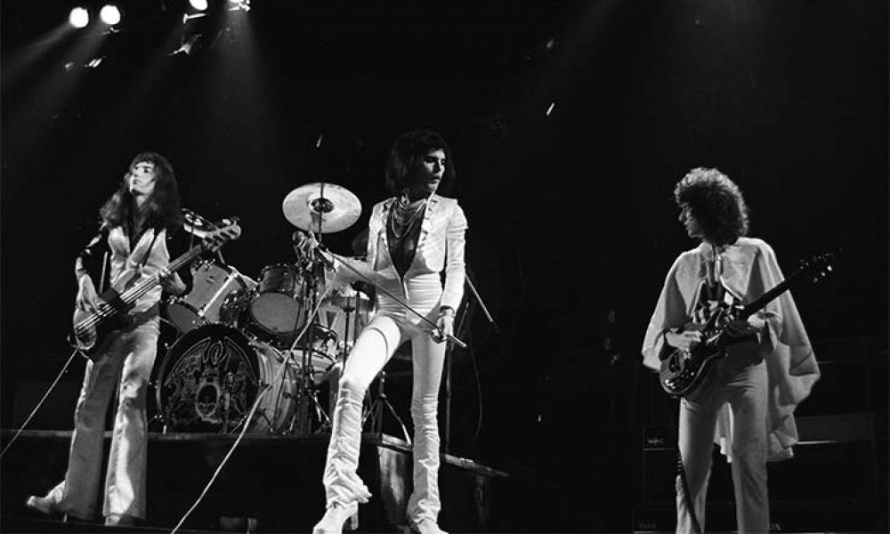 A Night At The Odeon: A Legendary Queen Gig In Pictures | uDiscover