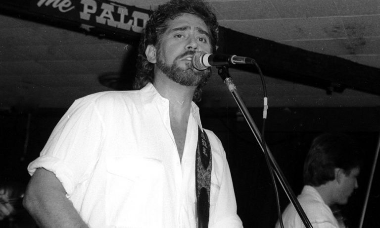 1980s Country Giant Earl Thomas Conley Dies At 77 | uDiscover