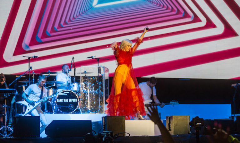 Life Is Beautiful 2019, Sunday Recap: Lewis Capaldi, Carly Rae Jepsen ...