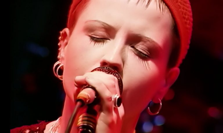 New Live Video Of The Cranberries’ Zombie To Premiere On YouTube