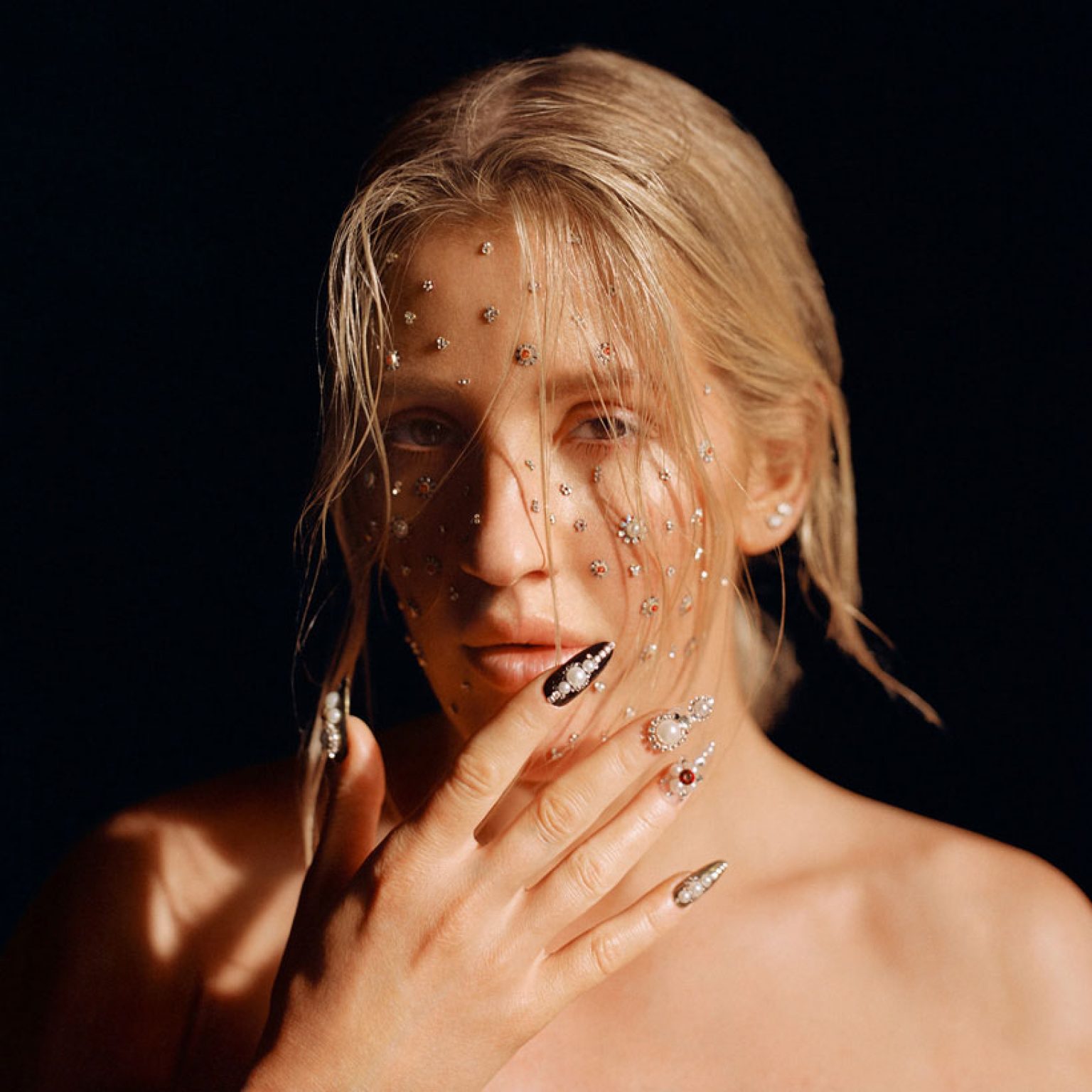 Listen To Ellie Goulding’s New Version Of Joni Mitchell’s River