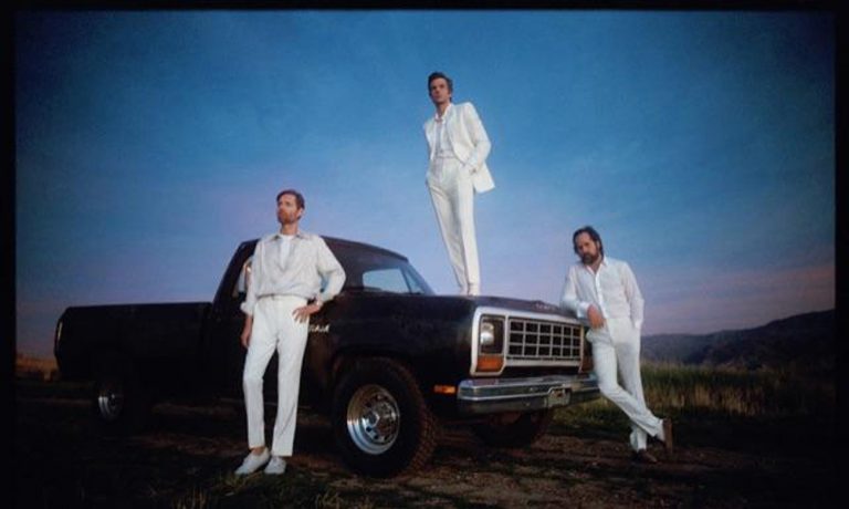 Watch The Killers Break Down The ‘Mr Brightside’ Video | uDiscover