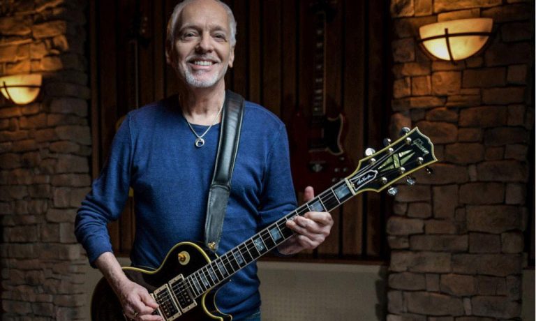 Gibson Celebrate Peter Frampton With Phenix Les Paul Custom Guitar