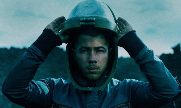 Nick Jonas Launches Video For ‘Spaceman’ | uDiscover