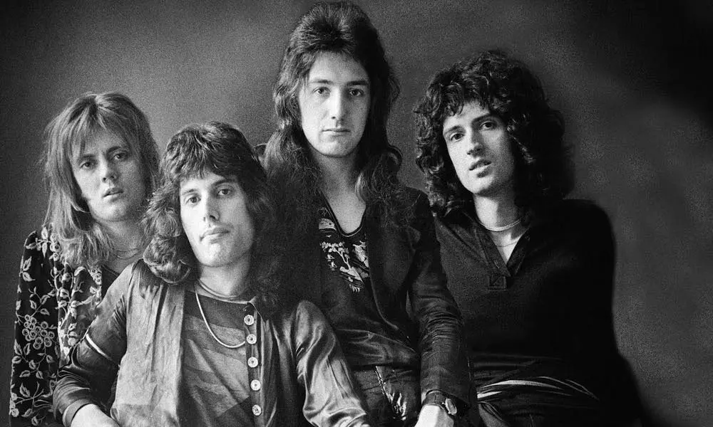 Re-Live Queen’s Landmark 1974 Concert At The Rainbow | uDiscover