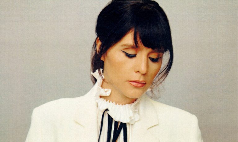 Jessie Ware Drops ‘Please’ From ‘What's Your Pleasure?’ Platinum Edition