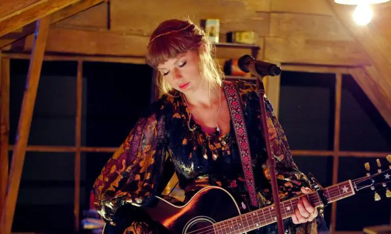 Taylor Swift Releases New Album, ‘Fearless (Taylor’s Version)’