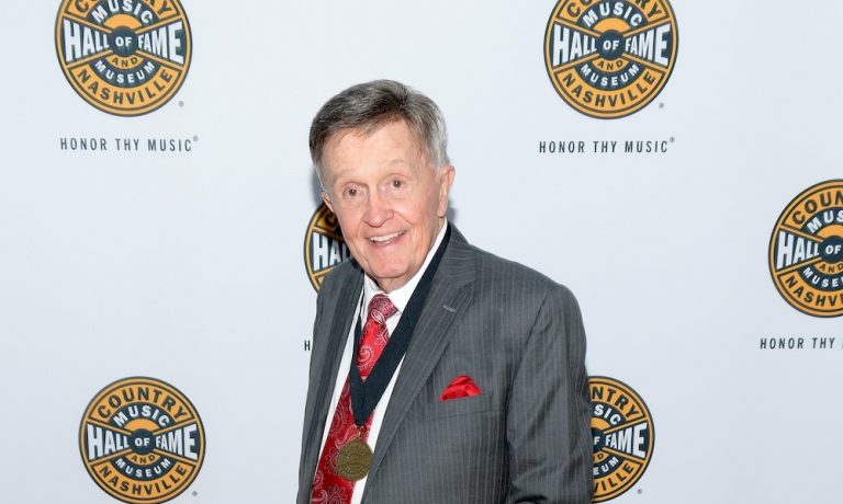 Bill Anderson Honored On 60th Anniversary As Grand Ole Opry Member