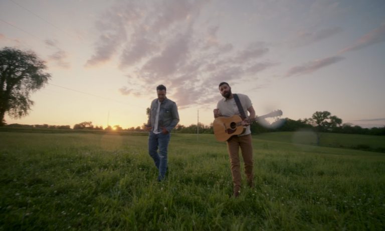 Jordan Davis Releases Music Video For New Single, ‘Buy Dirt’