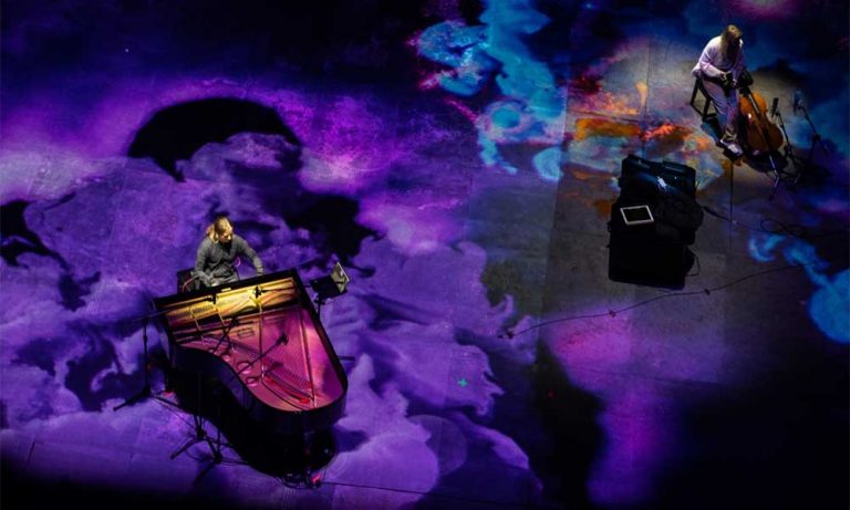 Watch Hania And Dobrawa’s Video For ‘Dunkel’ | uDiscover