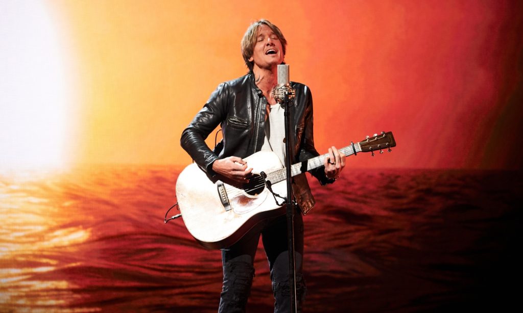 Keith Urban, Tim McGraw Sponsor Music Row Ladies Golf Tournament