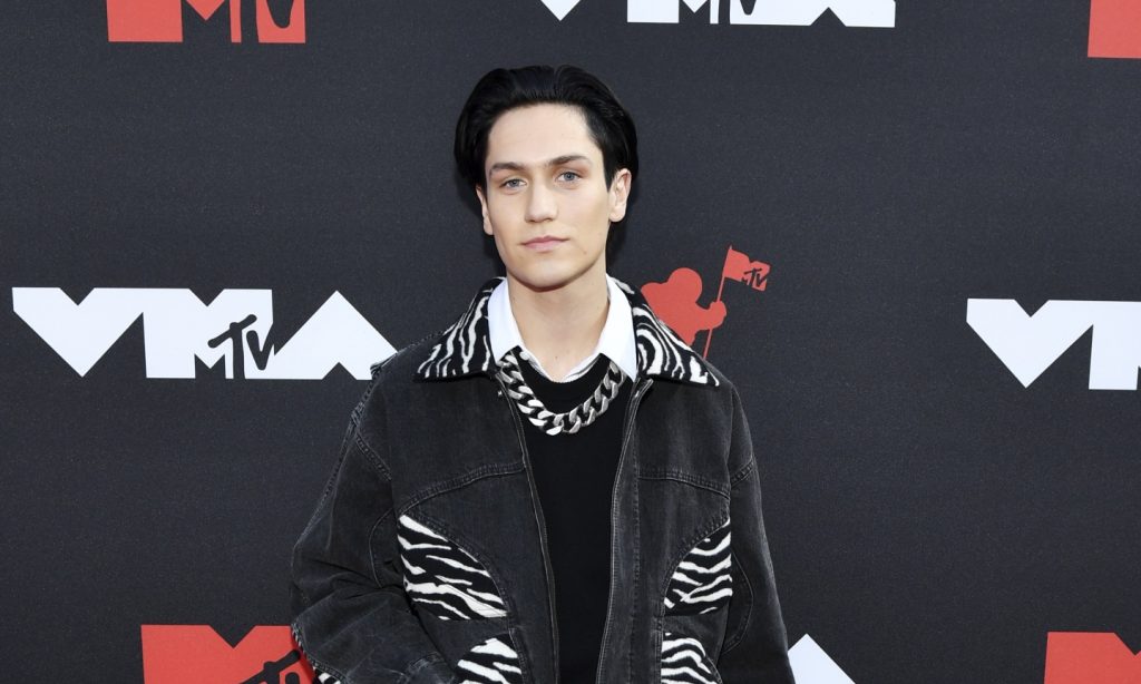 LILHUDDY Shares Highly Anticipated Debut Album ‘Teenage Heartbreak’