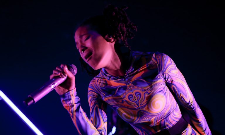 Willow And Avril Lavigne Team Up For Epic ‘Grow’ Video