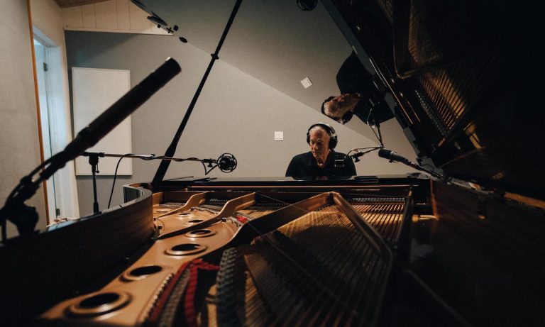 Richard Carpenter Shares Insights Into The New Carpenters’ Biography