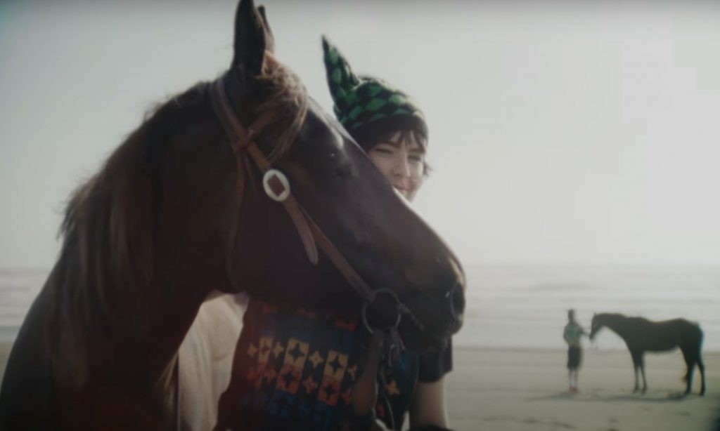 BENEE Drops Music Video For Latest Single, ‘Doesn’t Matter’