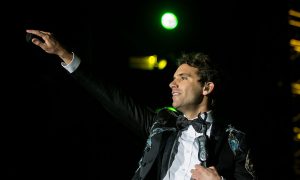 Mika Announces Six-Date 2022 North American Tour