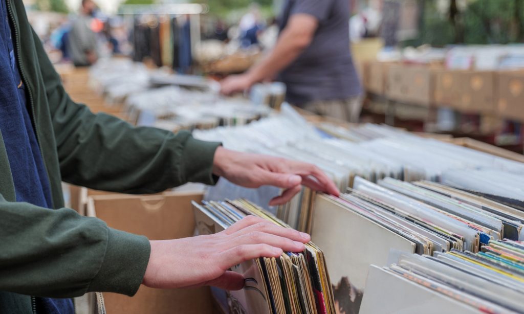 New Report Reveals Vinyl Sales In 2021 At Highest Level For 30 Years