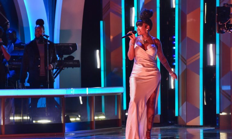 Summer Walker Announces Vinyl Edition Of ‘Still Over It’