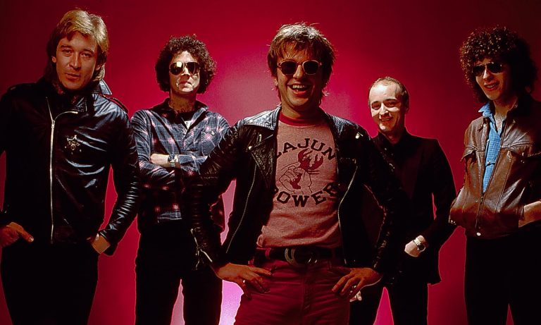 Wreckless Eric’s ‘Whole Wide World’ Appears in Expedia’s New Super Bowl ...