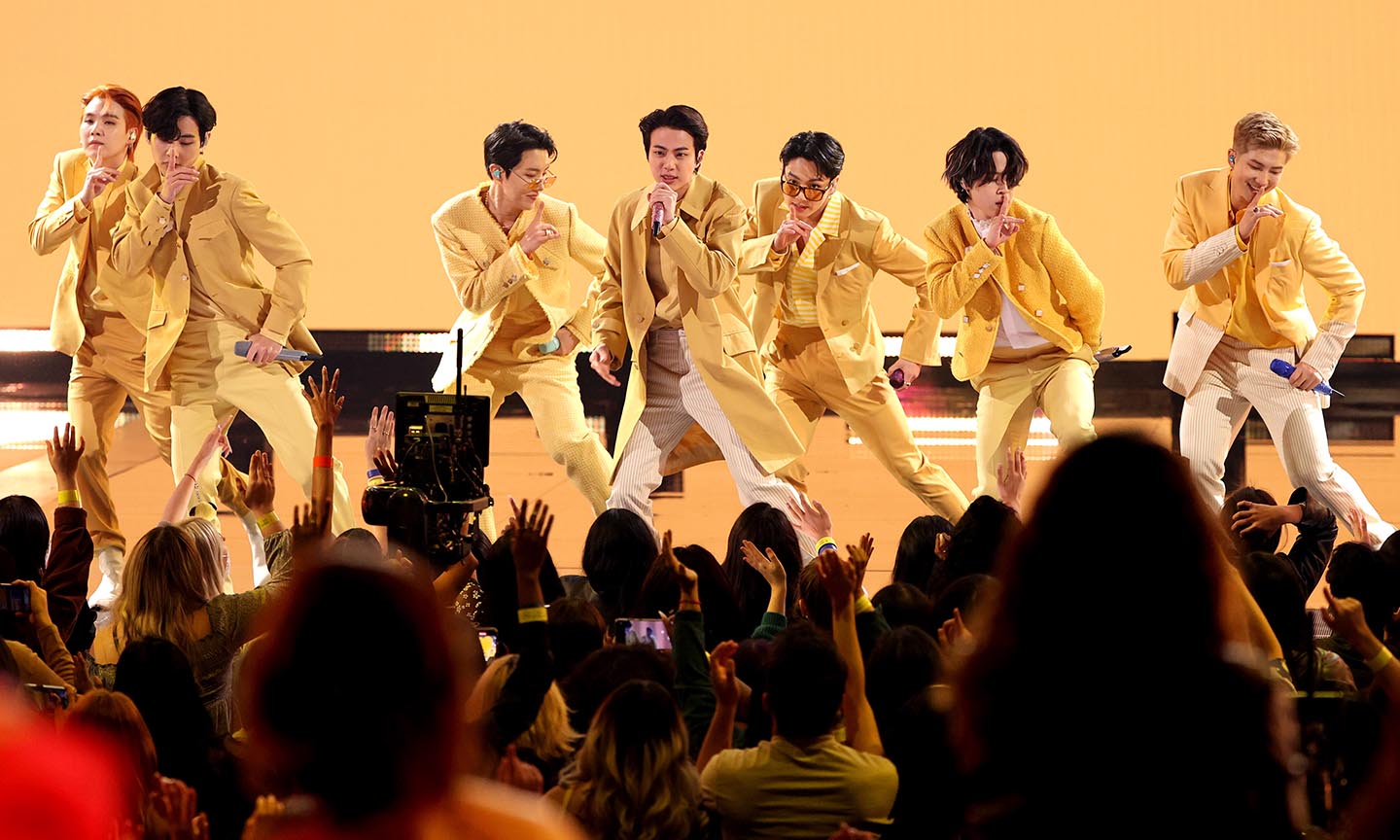 BTS Play First South Korean Live Show In Two Years | uDiscove