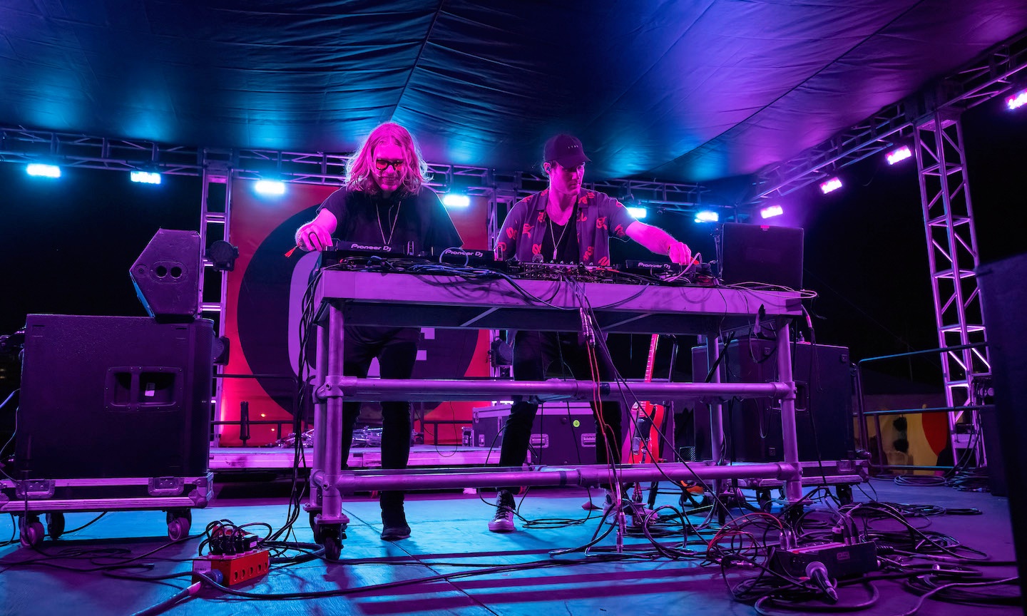 Bob Moses Release Performance Video From Hollywood Of ‘Hanging On’