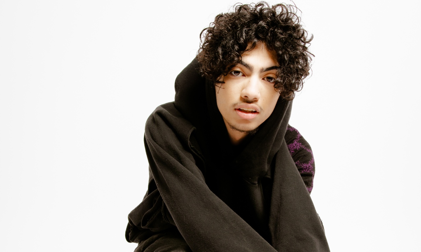 Ericdoa Shares New Single ‘Lifeline’ Alongside Playable 8-Bit Video Game