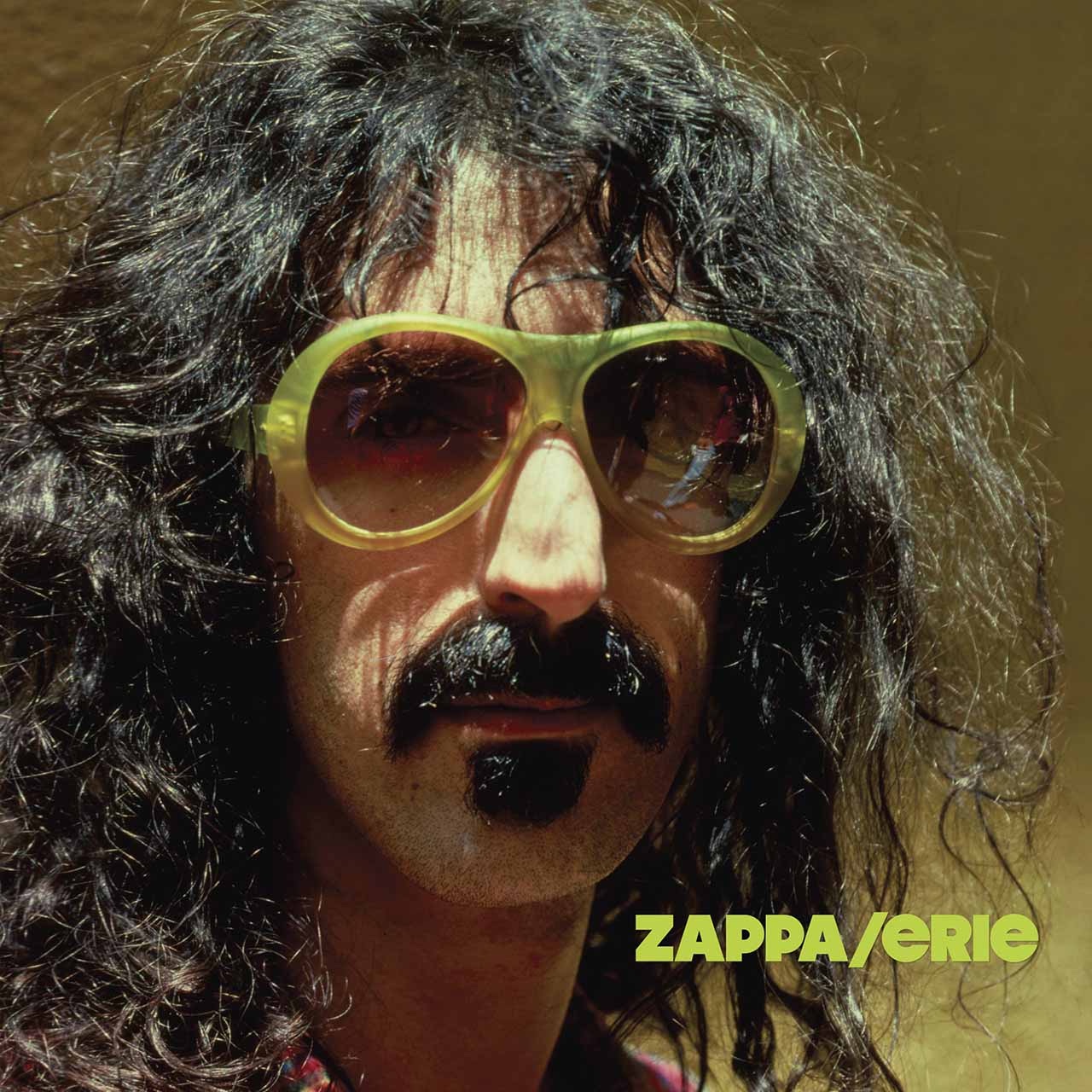 Lees hier wat onze leden vinden over Frank Zappa