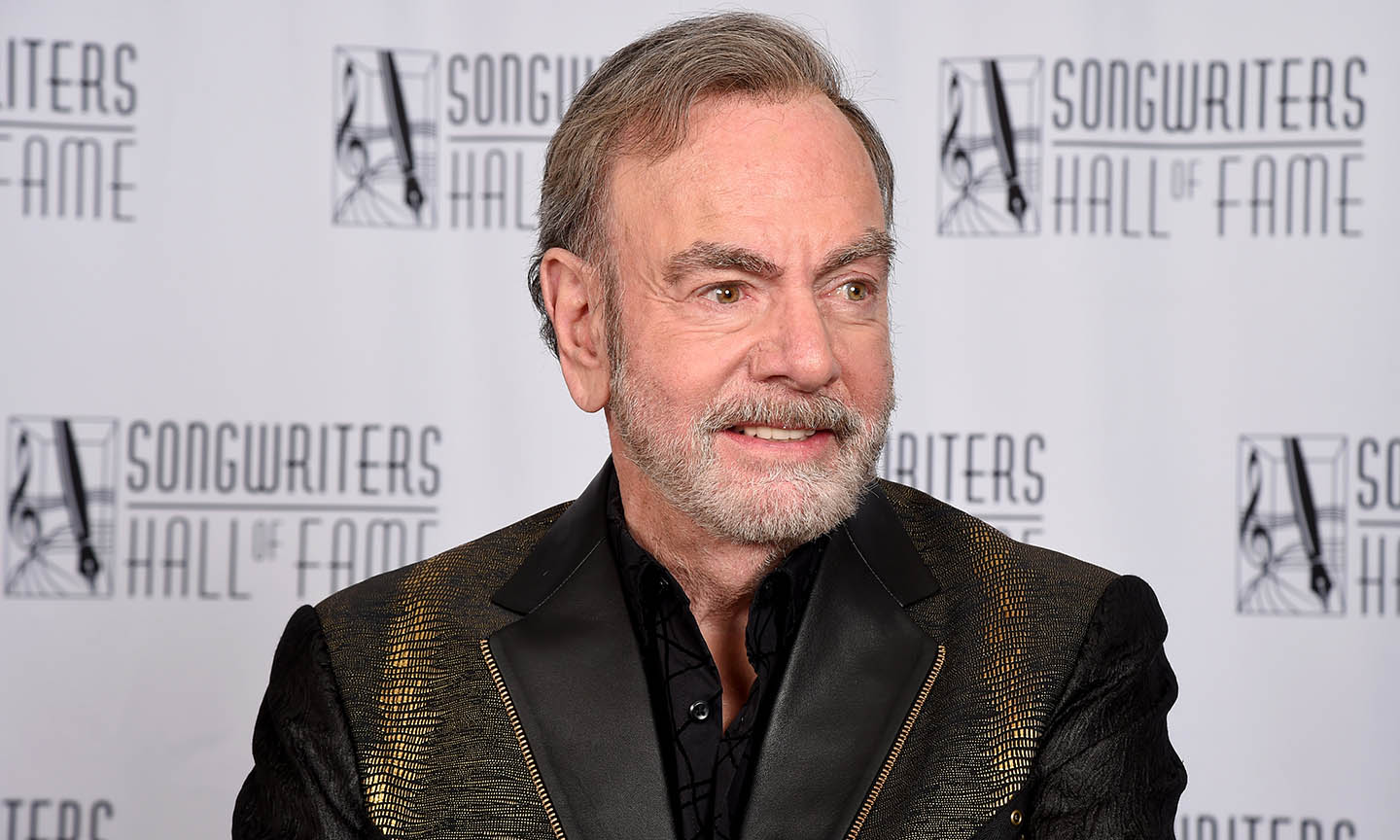 ‘A Beautiful Noise: The Neil Diamond Musical’ Hits Broadway This Fall