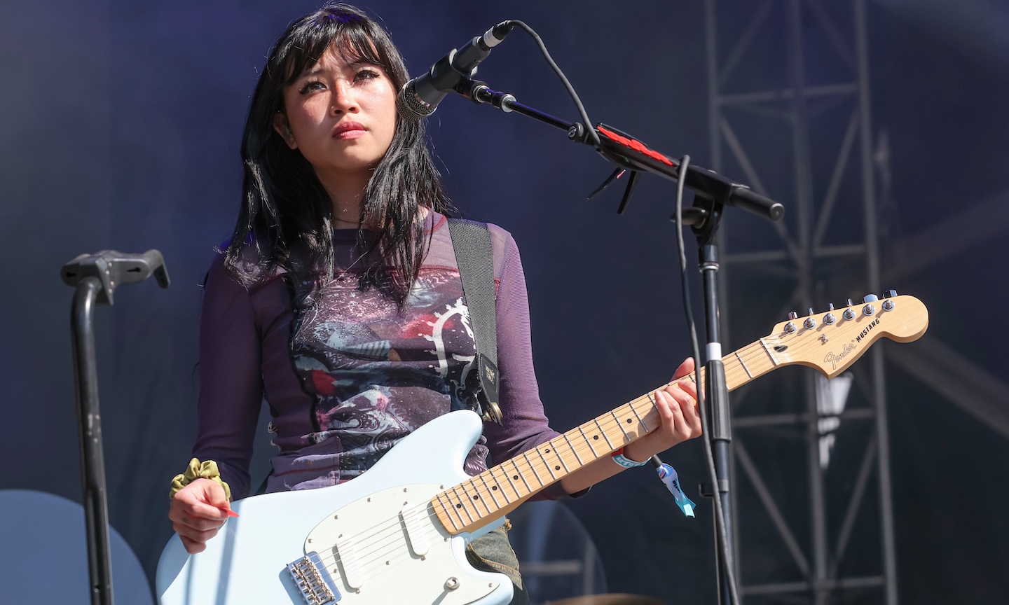 beabadoobee Releases Performance Video For ‘Lovesong’