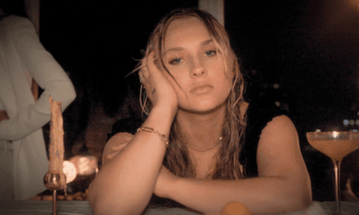 Ashley Kutcher Shares New Single ‘Emotionless’ | uDiscover