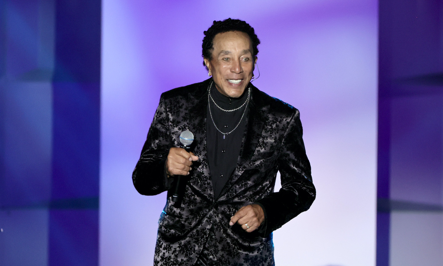 Smokey Robinson Announces Show At Nashville’s Ryman Auditorium