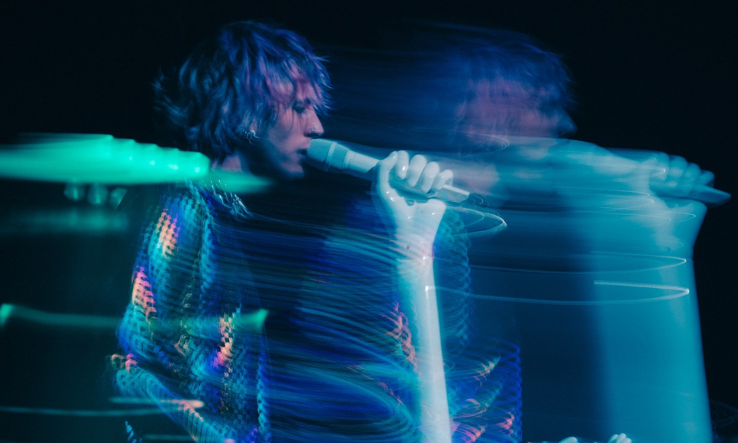 Machine Gun Kelly Hits The Road In ‘9 Lives’ Video | uDiscover