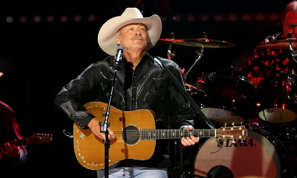 Loretta Lynn, Alan Jackson Celebrated At 56th Annual CMA Awards