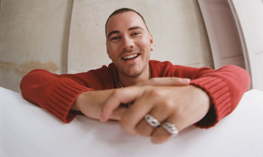 Cian Ducrot Drops Eloquent New Single, I’ll Be Waiting