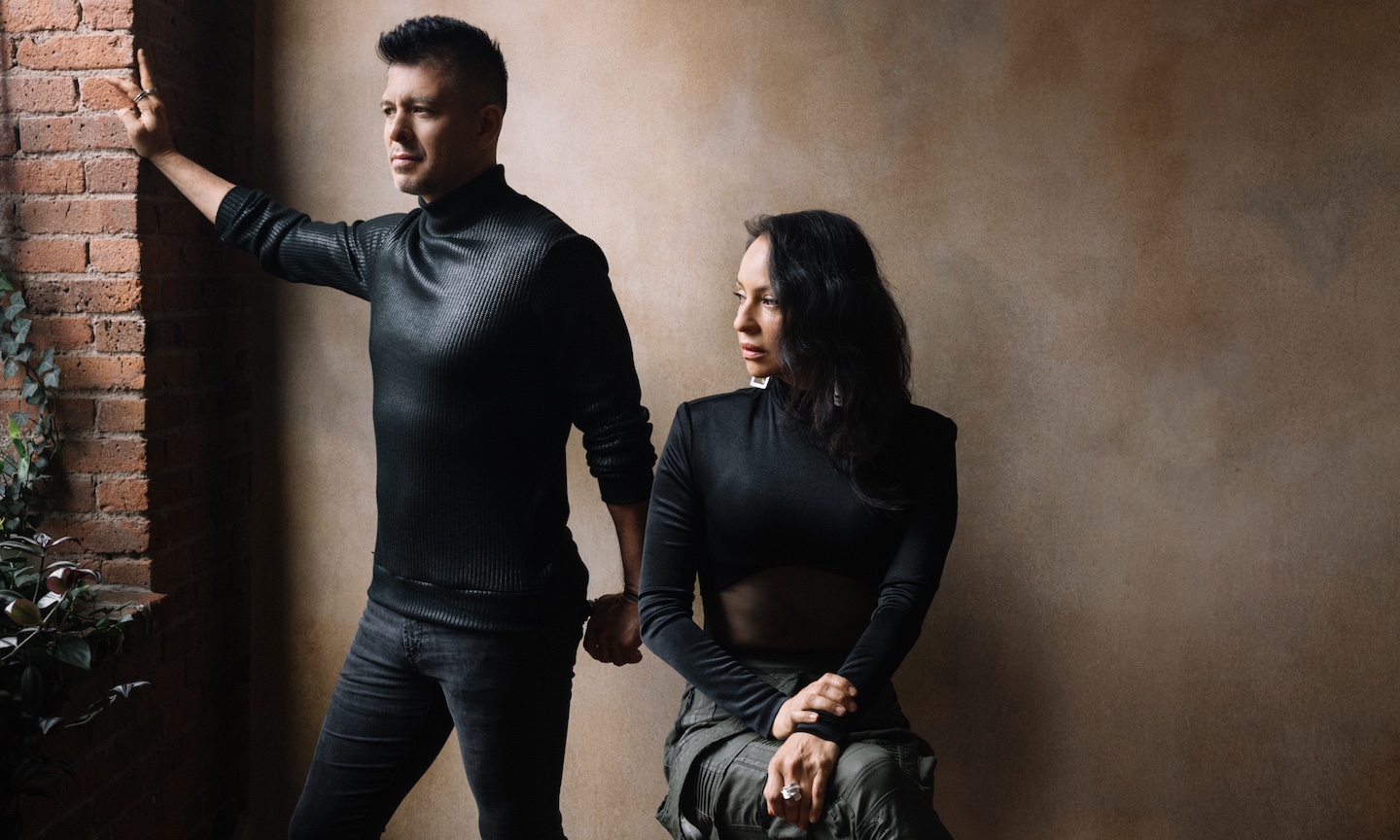 Rodrigo Y Gabriela Share Video Mini-Series