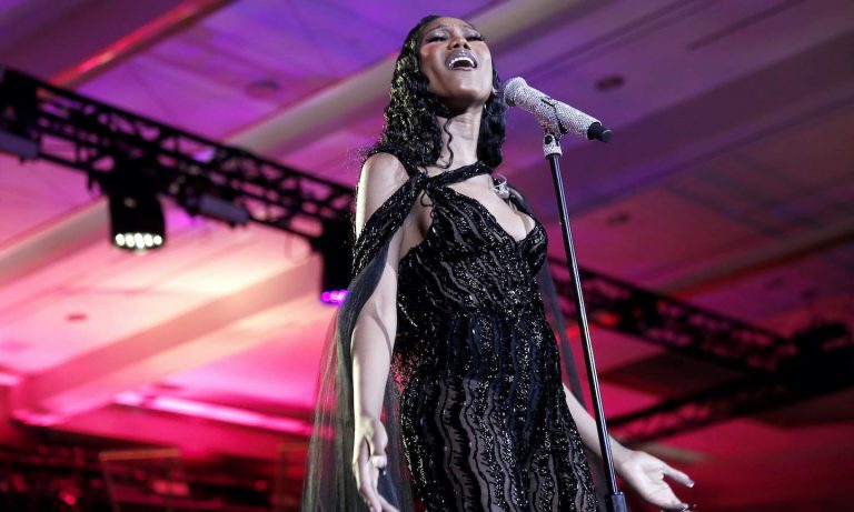 Muni Long Performs ‘Time Machine’ on ‘The Tonight Show’