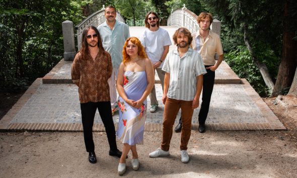 Altin Gün Announce ‘Aşk,’ Share ‘Rakıya Su Katamam’