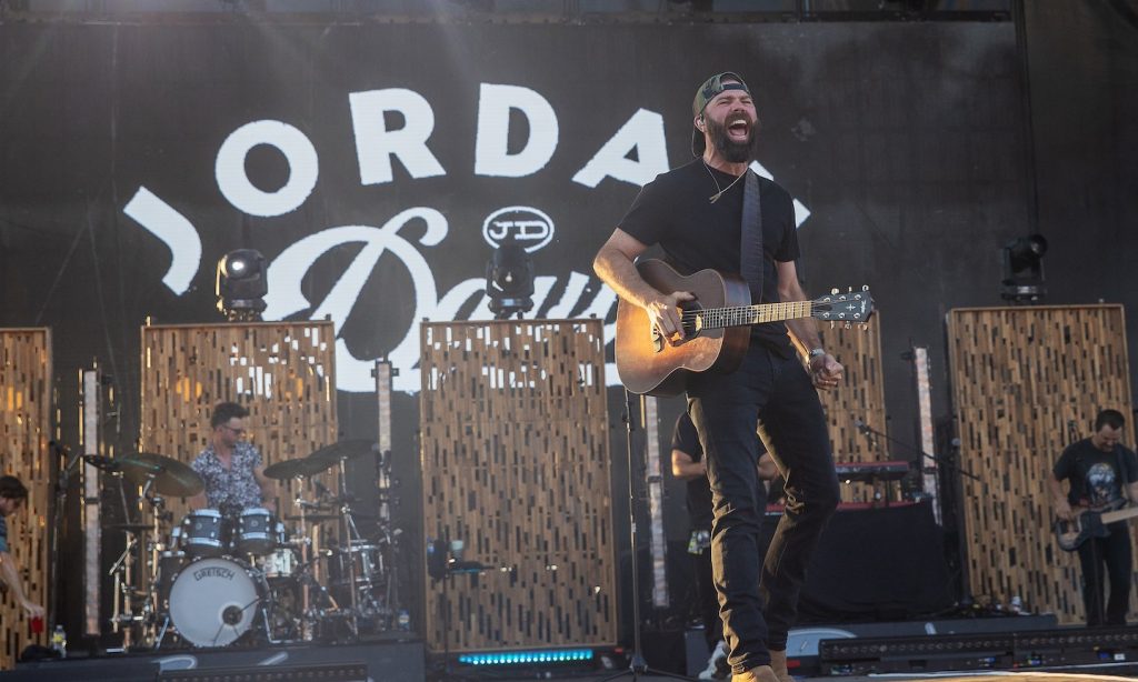 Jordan Davis Gets ‘Steamy’ On Sophomore Album Taster ‘No Time Soon’