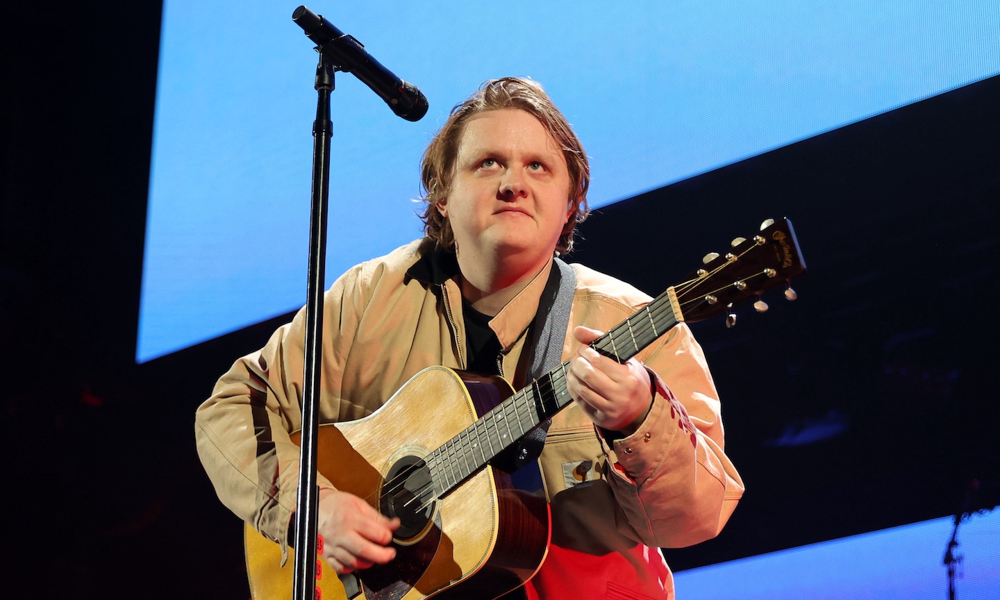 Lewis Capaldi Scores Fourth No.1 Single With ‘Pointless’