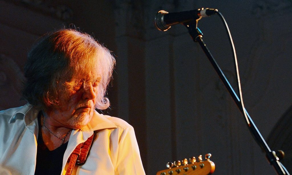 ‘Top’ Topham, First Lead Guitarist With The Yardbirds, Dies At 75