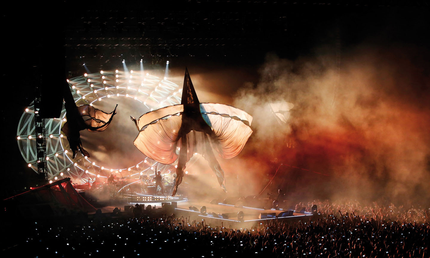 Watch Opening Numbers, Episode 5 In Queen’s The Greatest Live Series