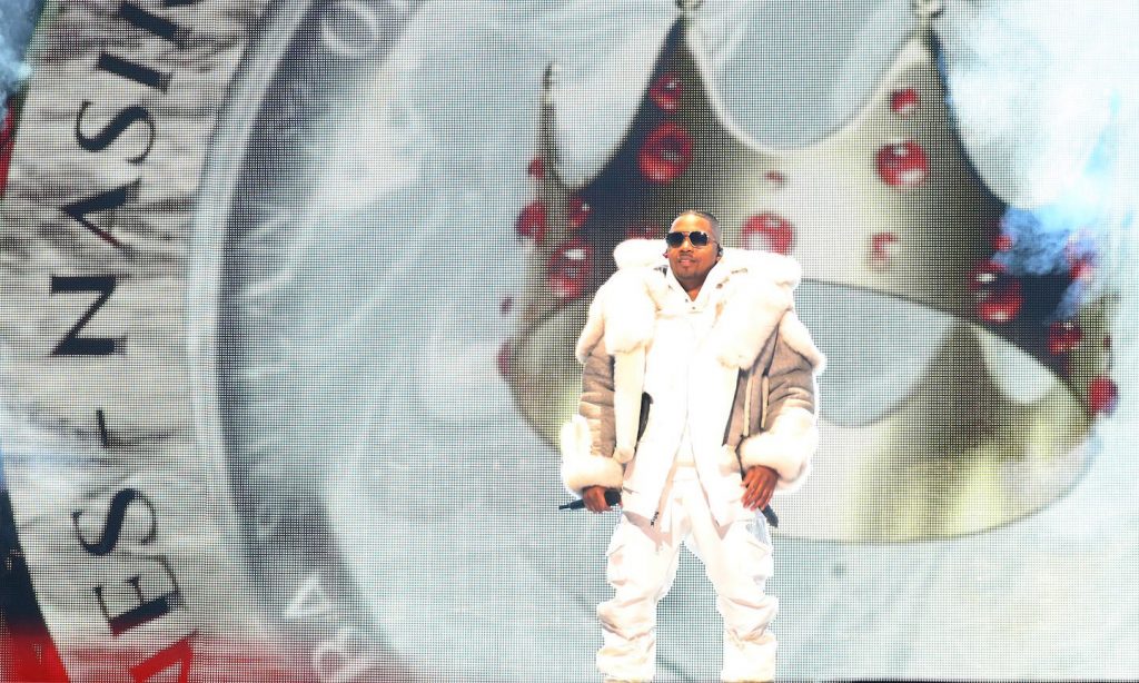 Nas Unveils Black-And White Video For ‘30’