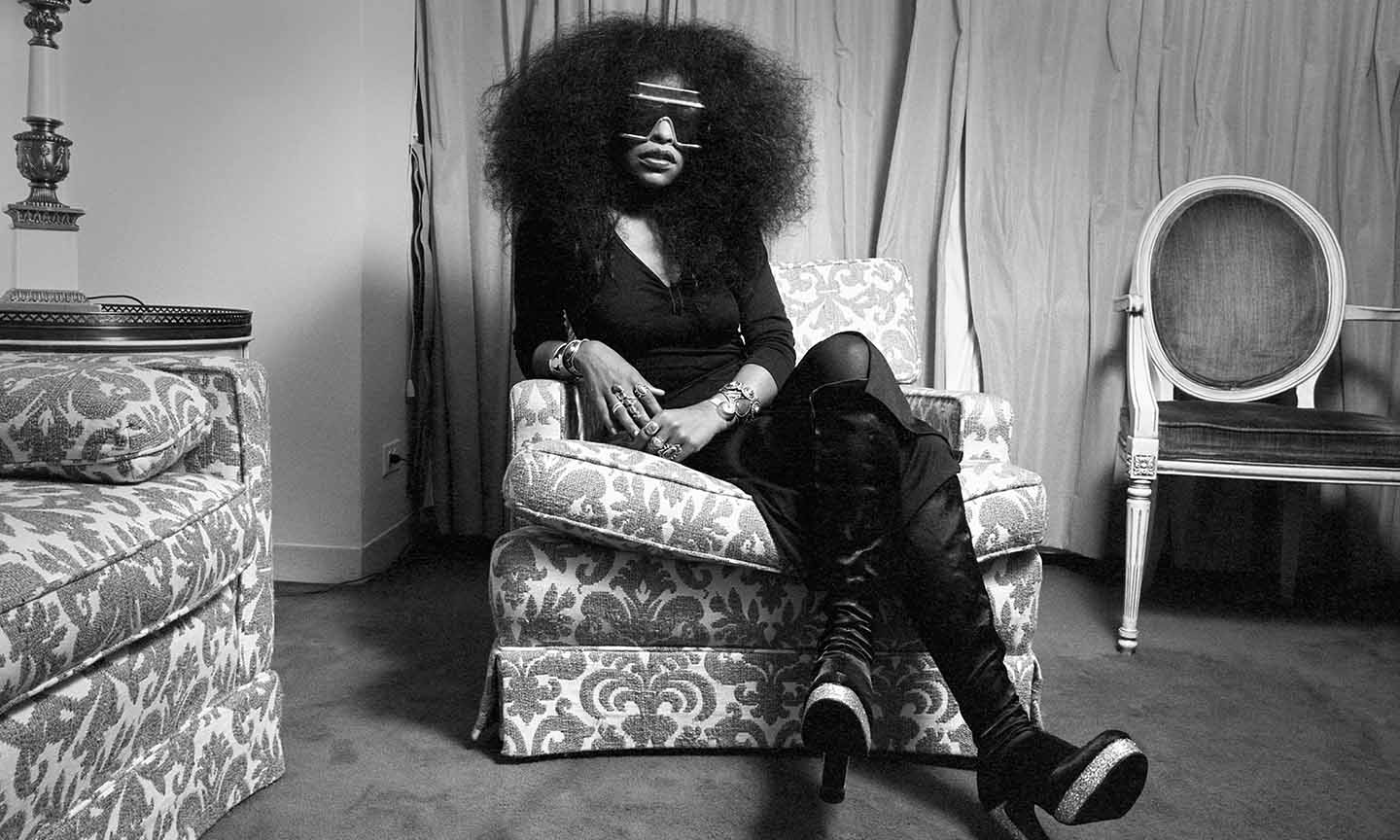 Singing For Every Woman And Man: Ch-Ch-Chaka Khan