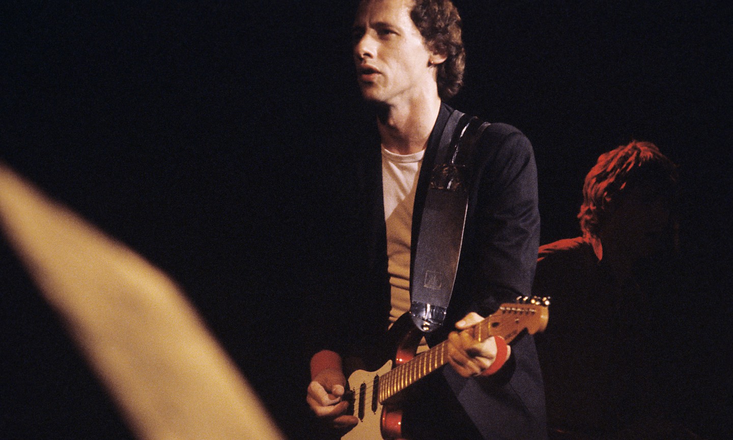 Dire Straits Ride The Funfair For ‘Tunnel Of Love’ Performance Video