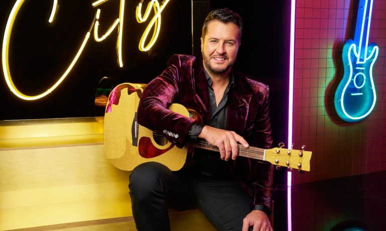 Luke Bryan To Bring The Farm Nationwide On Upcoming Tour