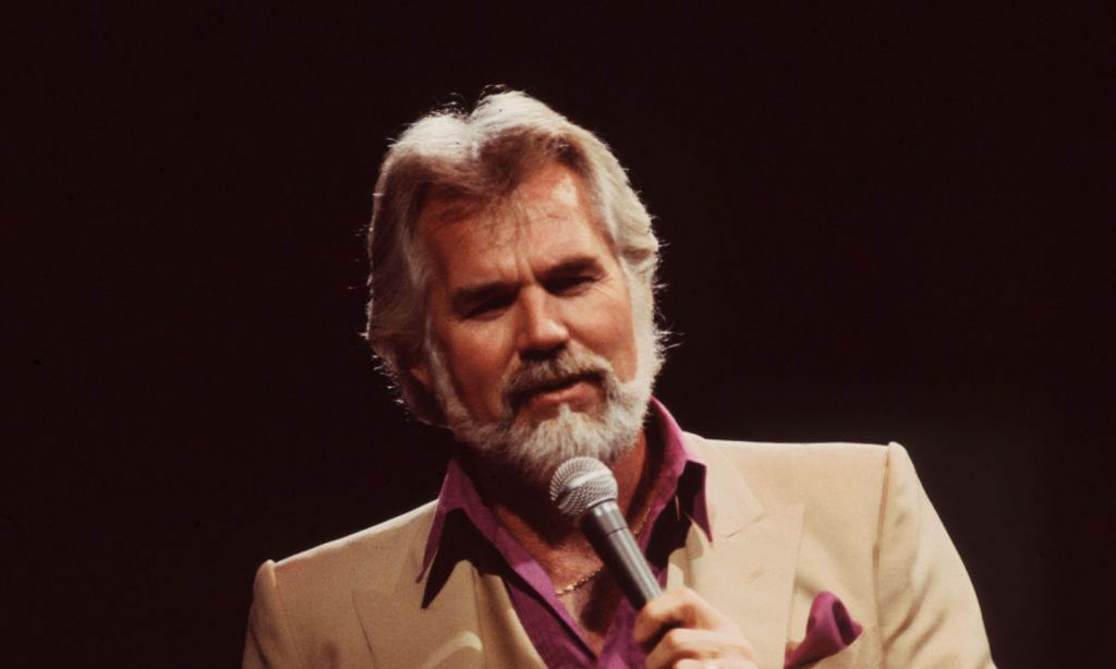 Kenny Rogers Shares Precious Memories On Catchin’ Grasshoppers