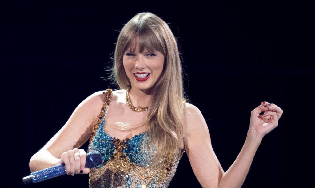 Taylor Swift Pop-Up Exhibition Launches At Country Music Hall Of Fame