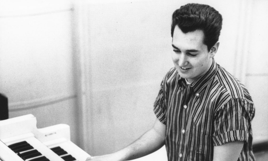 Neil Sedaka Reprises Early Hits In New Addition To ‘Ed Sullivan’ Channel